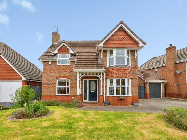 3 bedroom detached house for sale