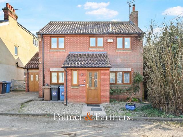3 bedroom detached house for sale
