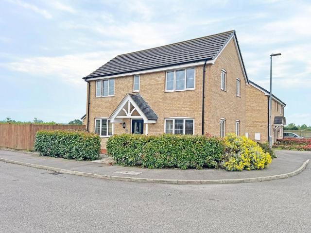 3 bedroom detached house for sale