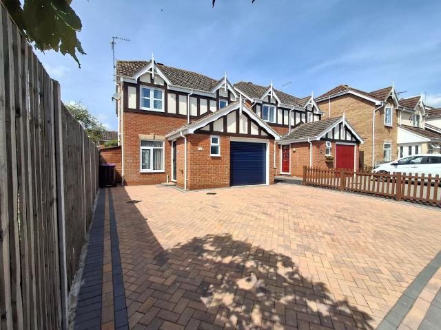 3 bedroom detached house for sale
