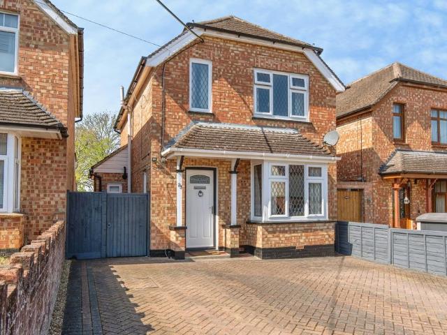 3 bedroom detached house for sale