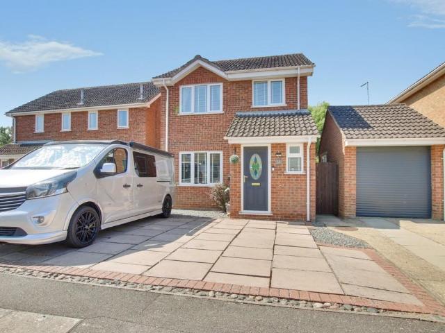 3 bedroom detached house for sale