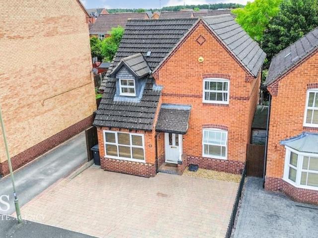 3 bedroom detached house for sale