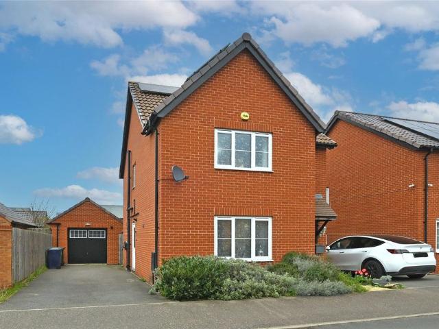 3 bedroom detached house for sale