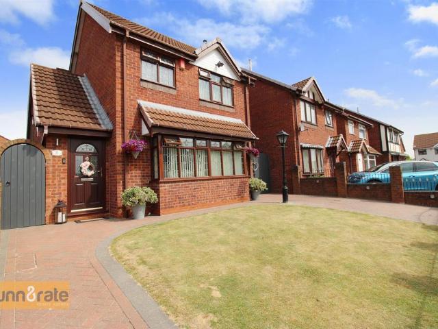 3 bedroom detached house for sale