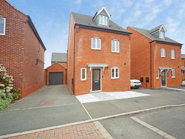 3 bedroom detached house for sale