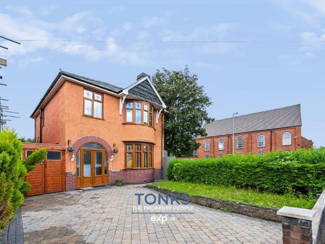 3 bedroom detached house for sale