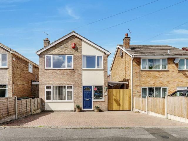 3 bedroom detached house for sale