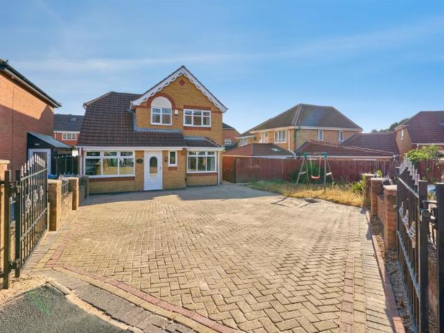 3 bedroom detached house for sale