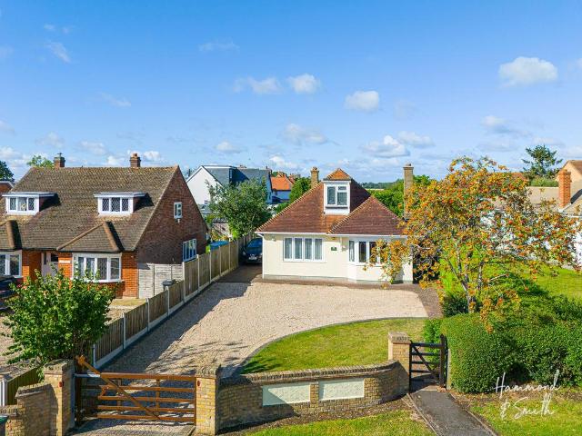 3 bedroom detached house for sale
