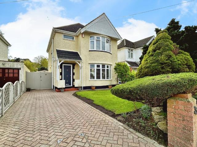 3 bedroom detached house for sale