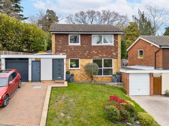 3 bedroom detached house for sale