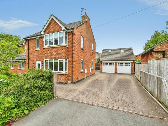 3 bedroom detached house for sale