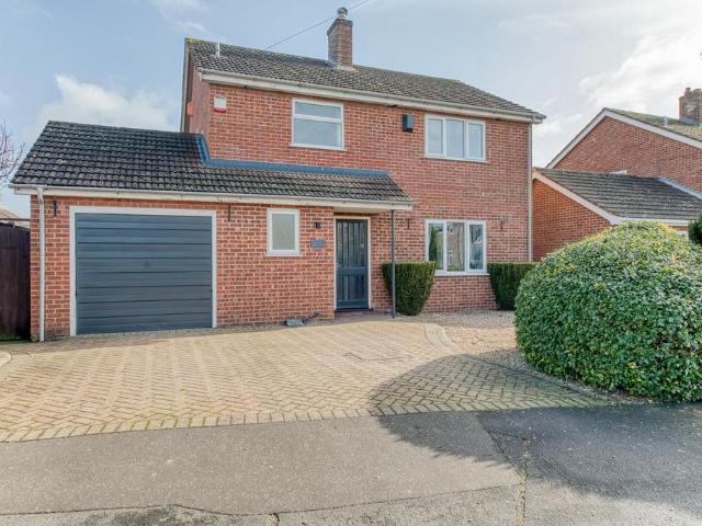 3 bedroom detached house for sale