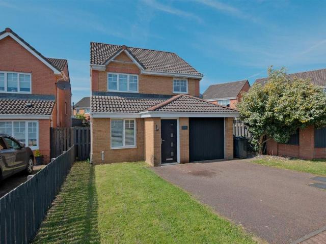 3 bedroom detached house for sale