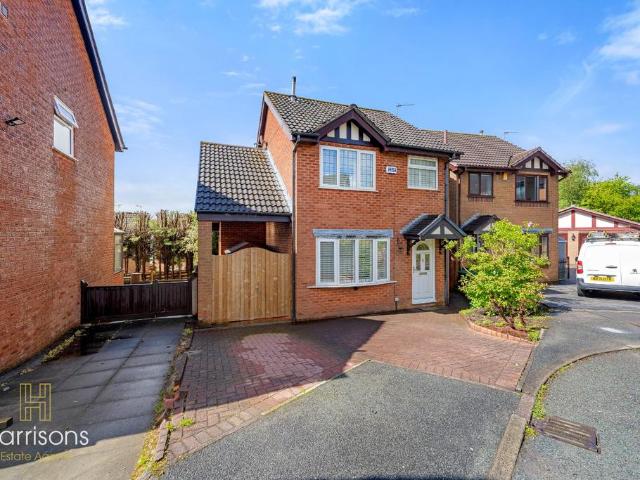 3 bedroom detached house for sale