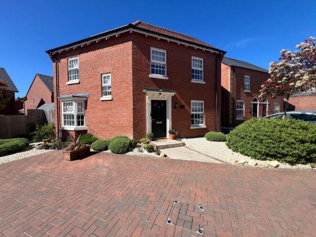 3 bedroom detached house for sale