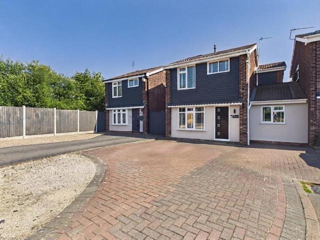 3 bedroom detached house for sale