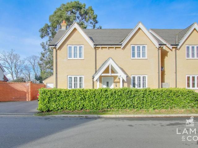 3 bedroom detached house for sale
