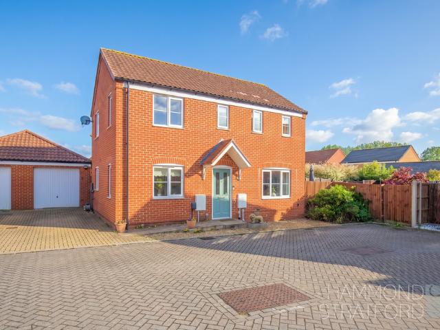 3 bedroom detached house for sale