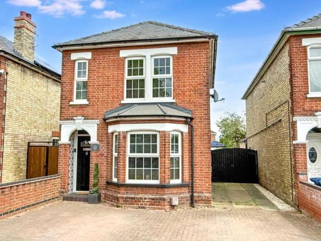 3 bedroom detached house for sale