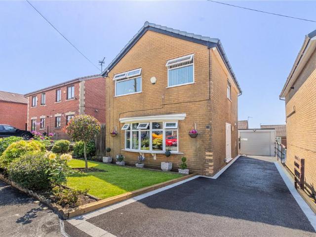 3 bedroom detached house for sale