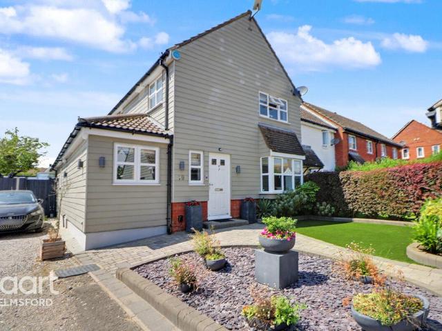 3 bedroom detached house for sale