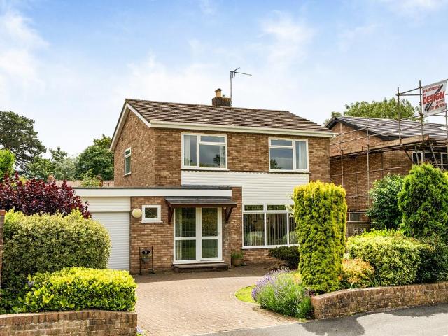 3 bedroom detached house for sale