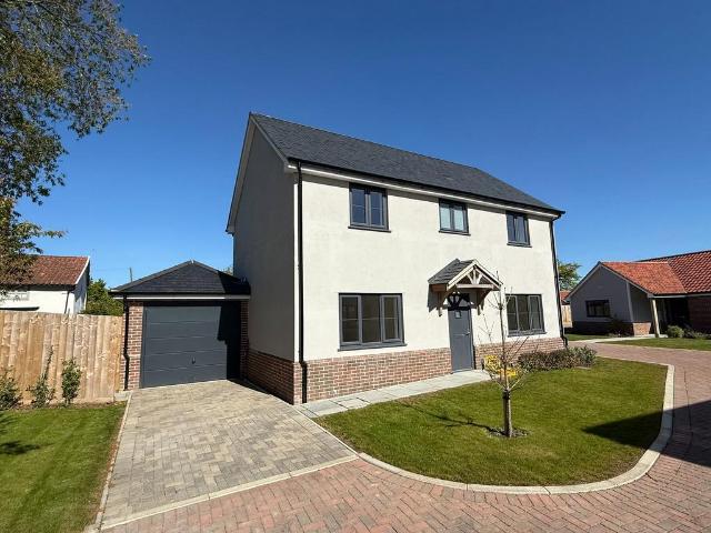 3 bedroom detached house for sale