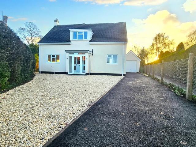 3 bedroom detached house for sale