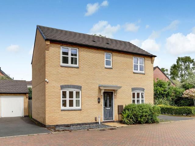 3 bedroom detached house for sale
