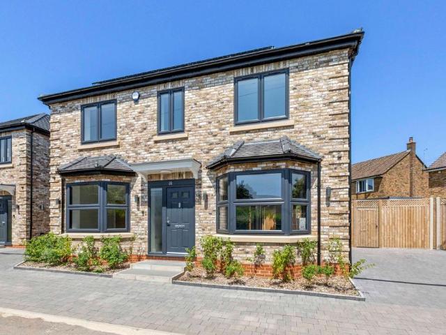 3 bedroom detached house for sale