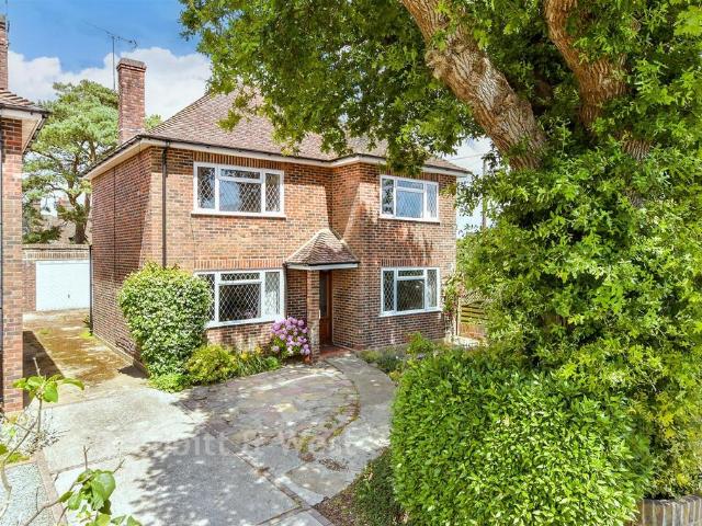3 bedroom detached house for sale