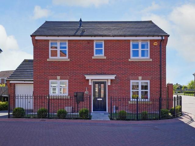 3 bedroom detached house for sale