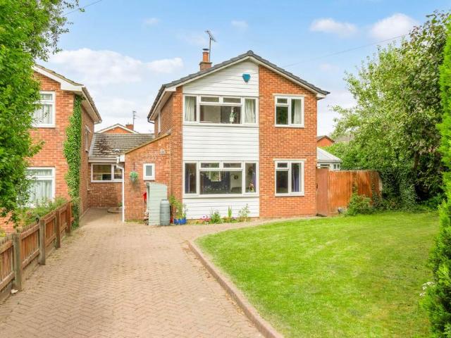 3 bedroom detached house for sale