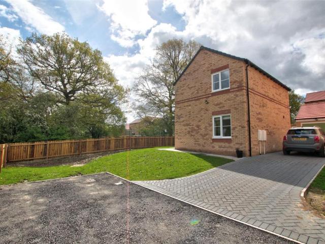 3 bedroom detached house for sale