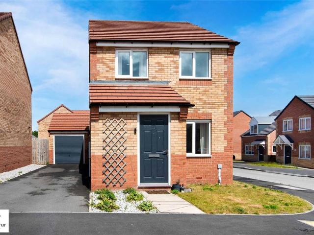 3 bedroom detached house for sale