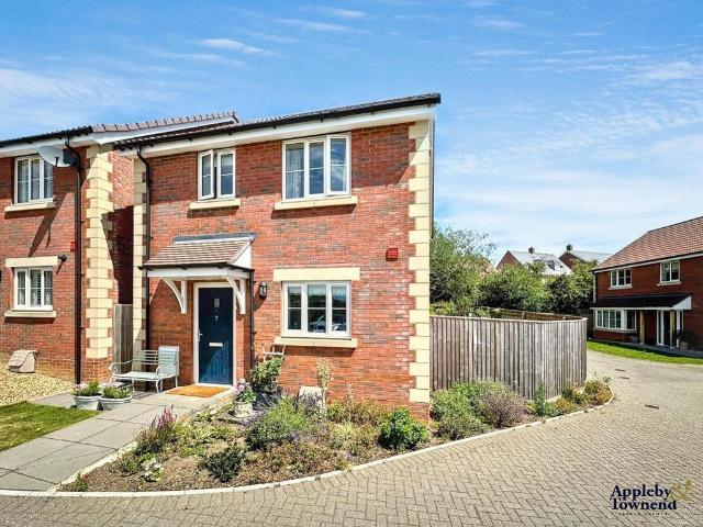 3 bedroom detached house for sale