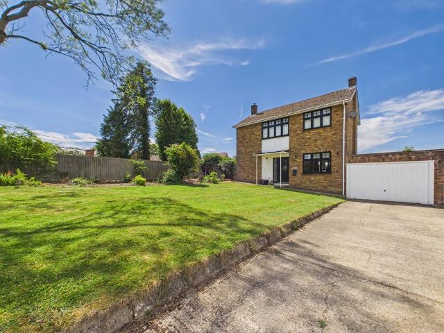 3 bedroom detached house for sale