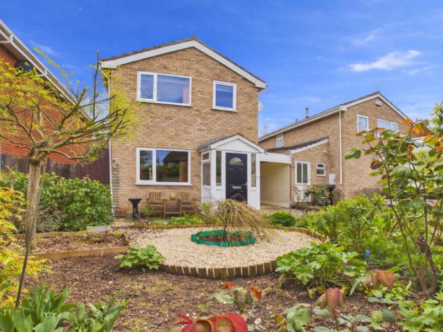 3 bedroom detached house for sale