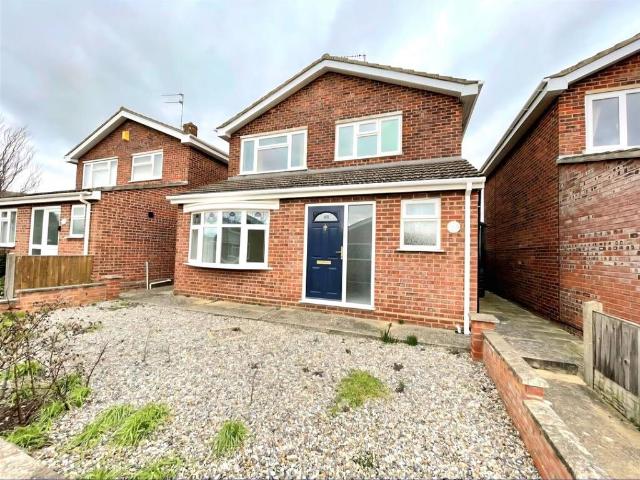 3 bedroom detached house for sale