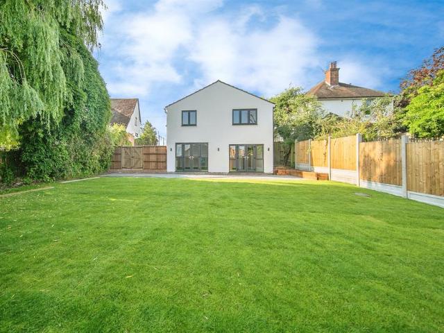 3 bedroom detached house for sale