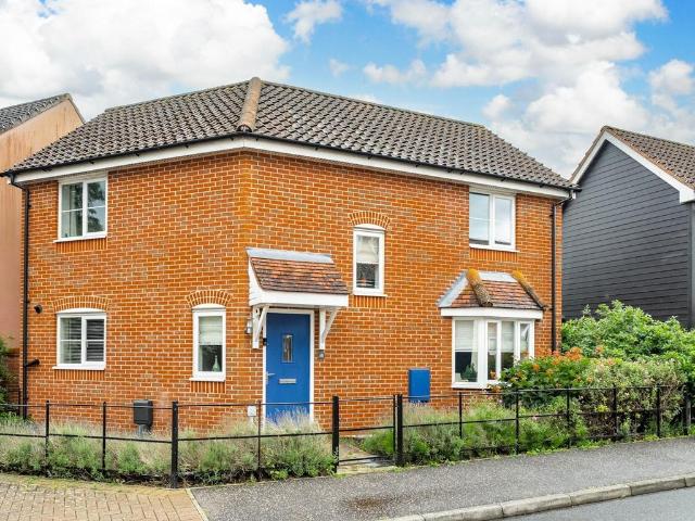 3 bedroom detached house for sale