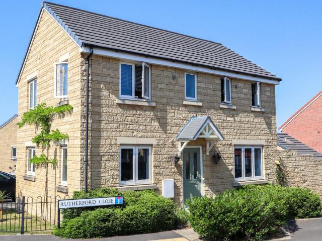 3 bedroom detached house for sale