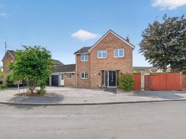 3 bedroom detached house for sale