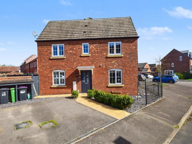 3 bedroom end of terrace house for sale