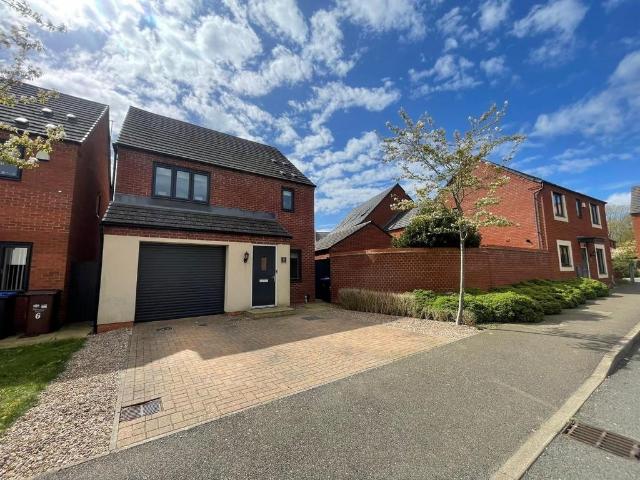 3 bedroom detached house for sale
