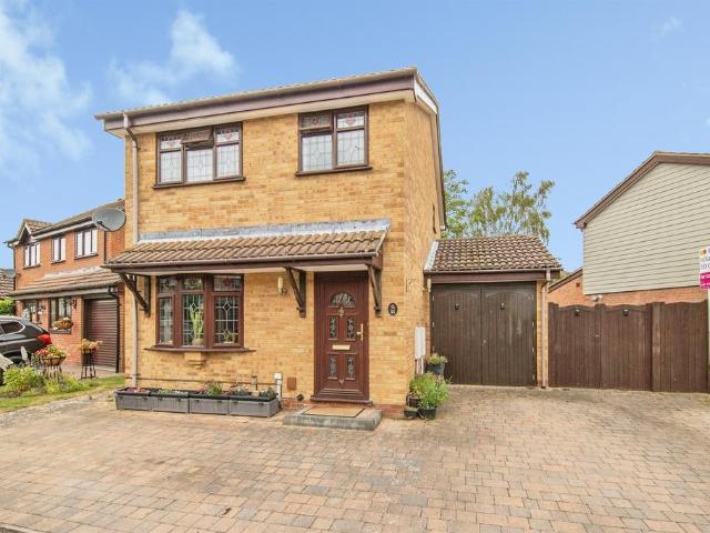 3 bedroom detached house for sale