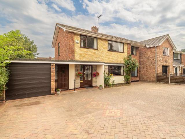 3 bedroom detached house for sale