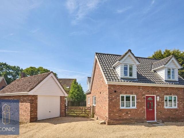3 bedroom detached house for sale